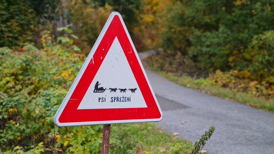 Kosmonaut na saních? Je taková značka platná? Vlastní tvorba při úpravě ...